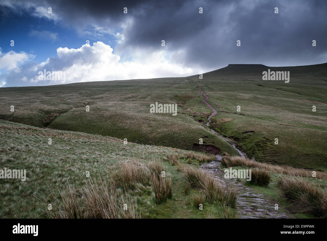 Beautiful landscape of Brecon Beacons National Park with dramatic sky ...