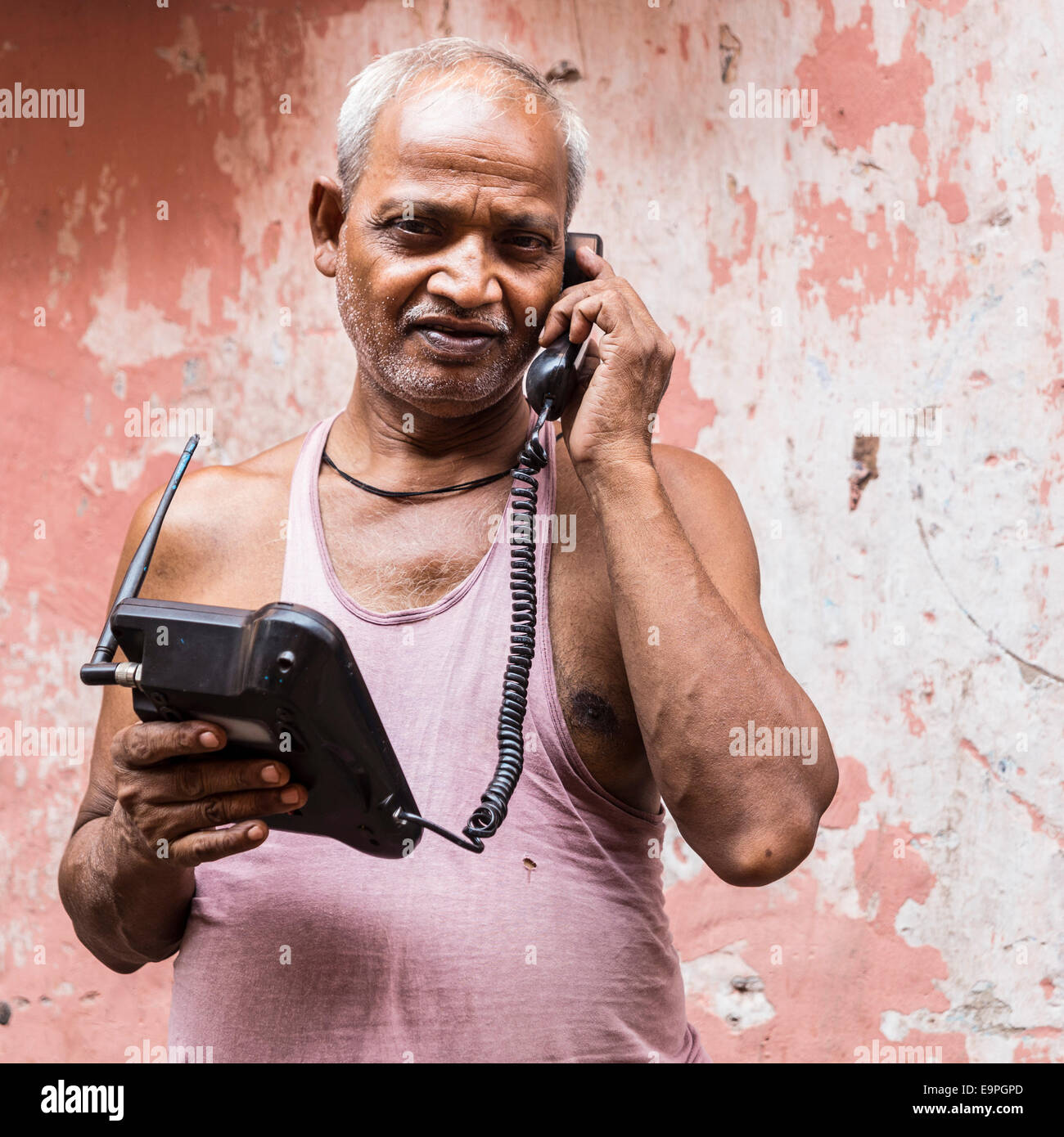 Old black man phone hi-res stock photography and images - Alamy