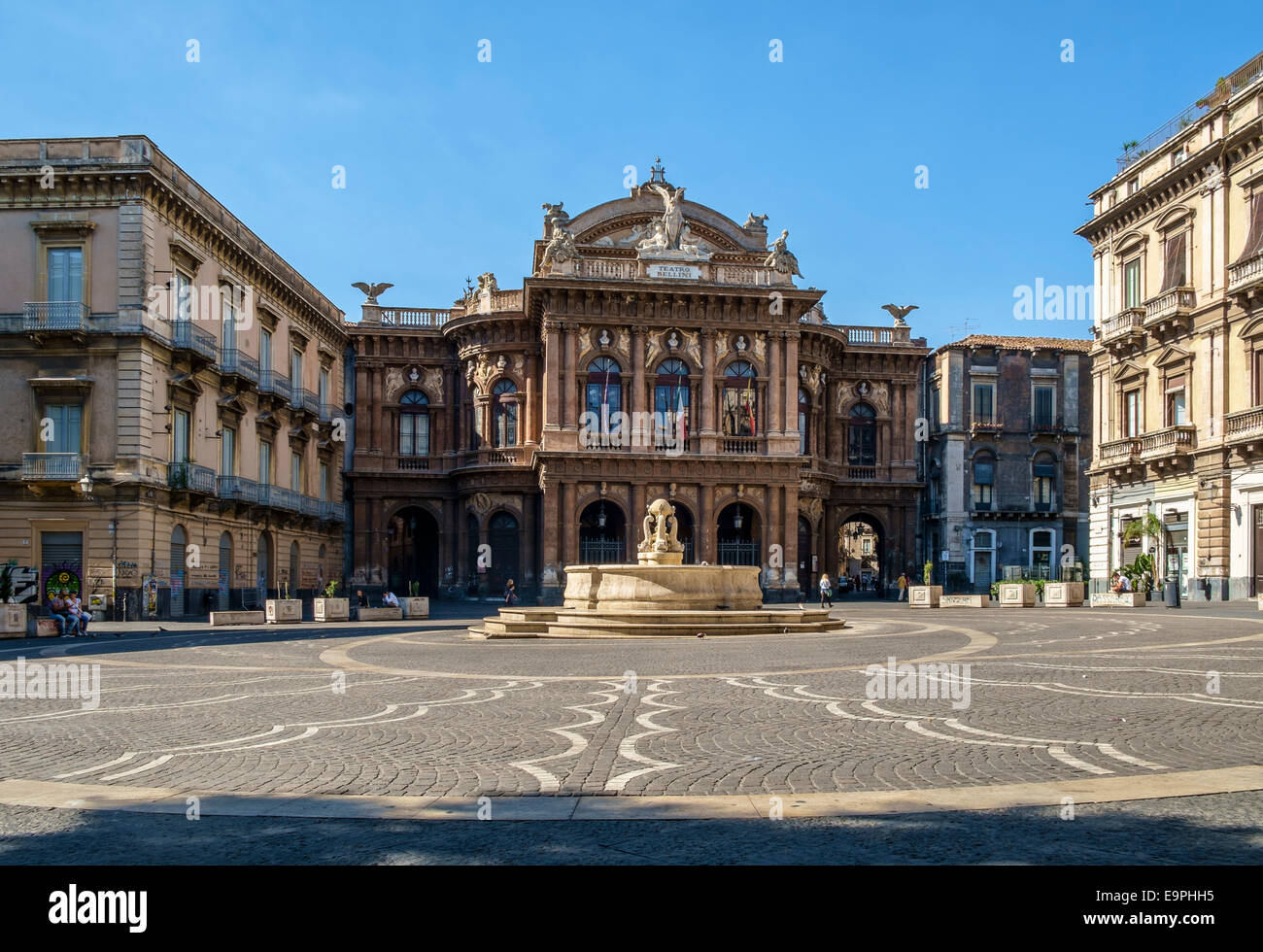 Piazza Vincenzo Bellini, Catania, Sicily, Italy Stock Photo - Alamy