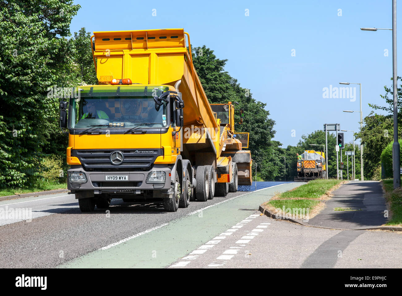 Tar penetration macadam hi-res stock photography and images - Alamy