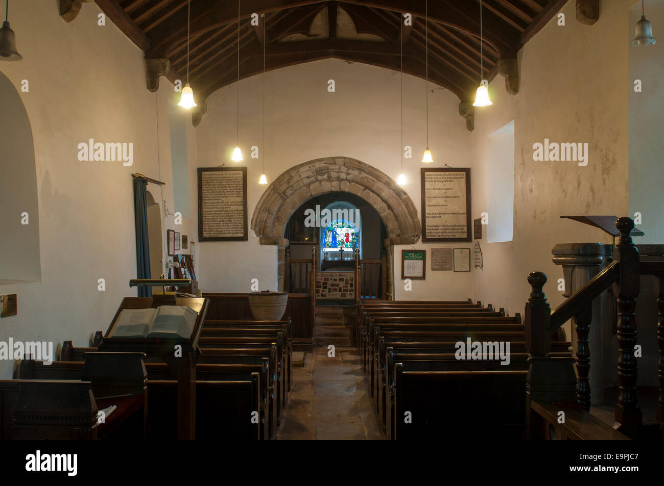 St. Leonard`s Church, Thorpe, Derbyshire, England, UK Stock Photo - Alamy