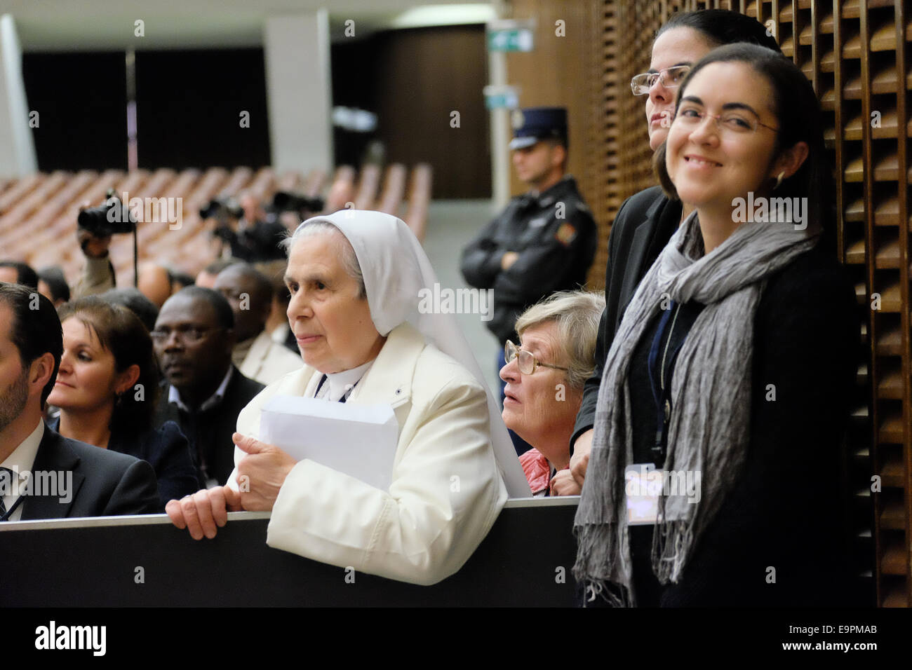 Rome, Italy. 31st October, 2014. Pope Francis meet the Catholic ...