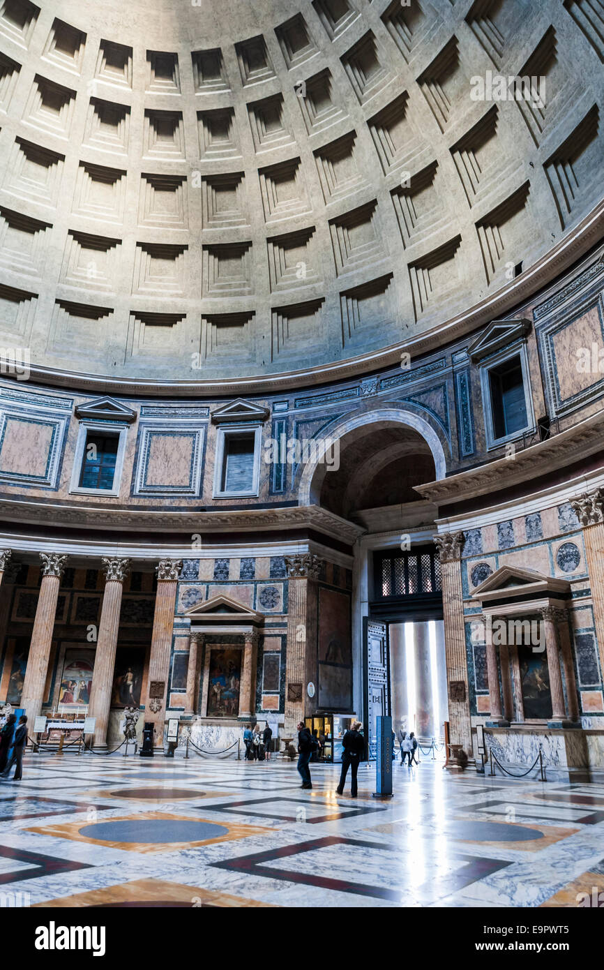 Rome pantheon floor hi-res stock photography and images - Alamy