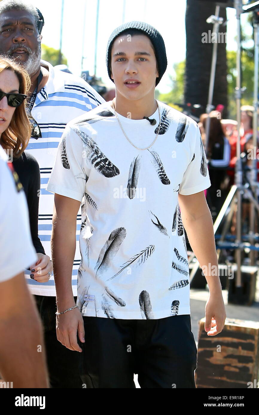 Austin Mahone seen at Universal Studios where he was interviewed by ...
