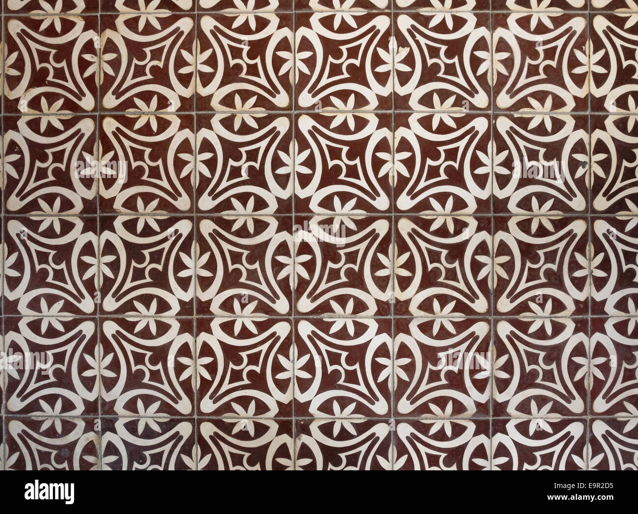 Top view tiled floor with brown Mediterranean decorations Stock Photo ...