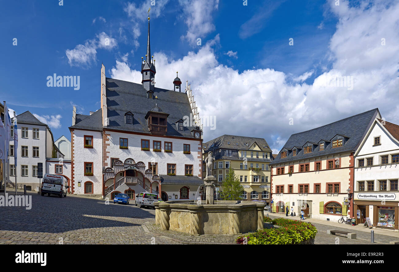 Market with town hall in Poeßneck, Germany Stock Photo - Alamy