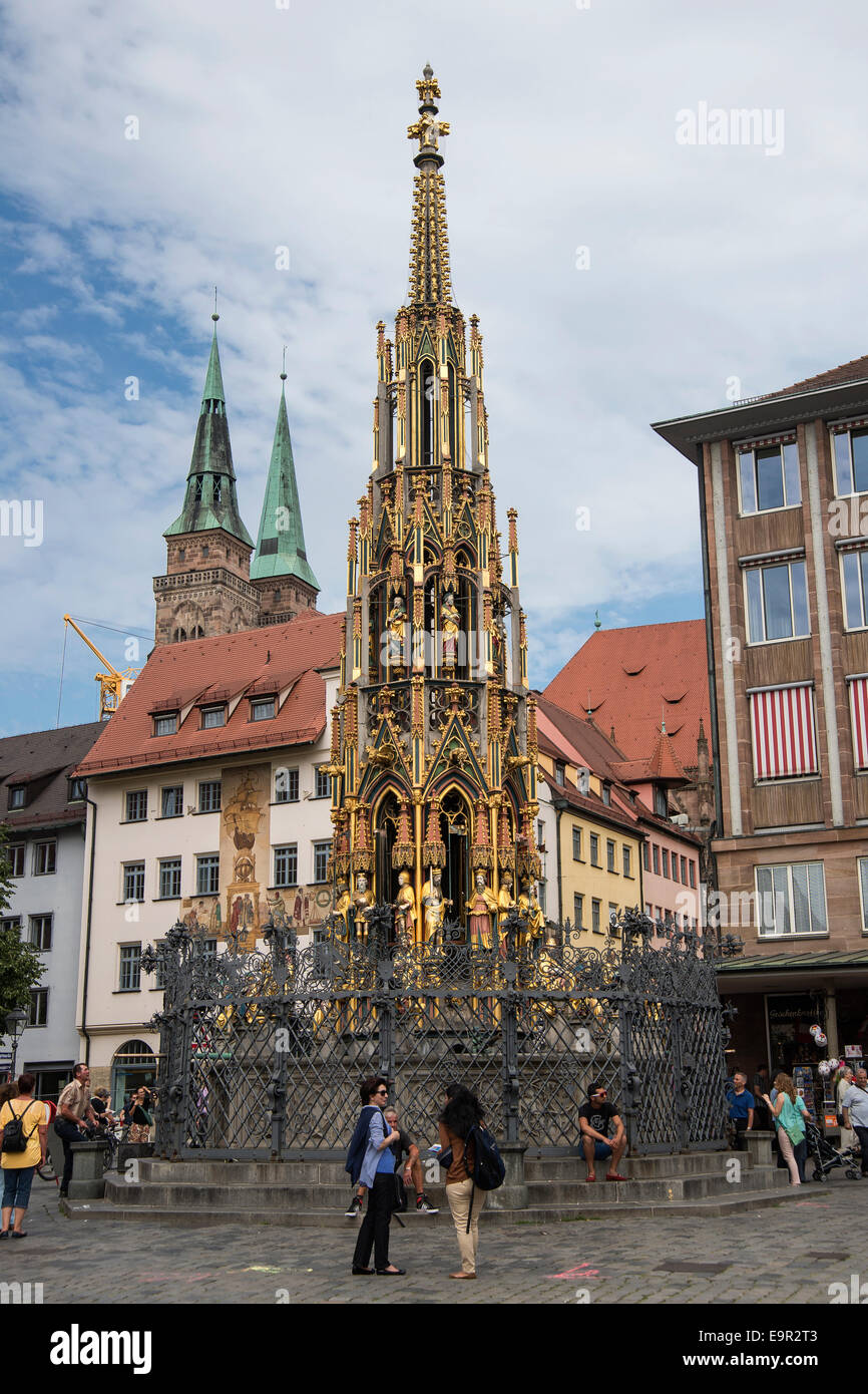 Nuremberg brunnen hi-res stock photography and images - Alamy