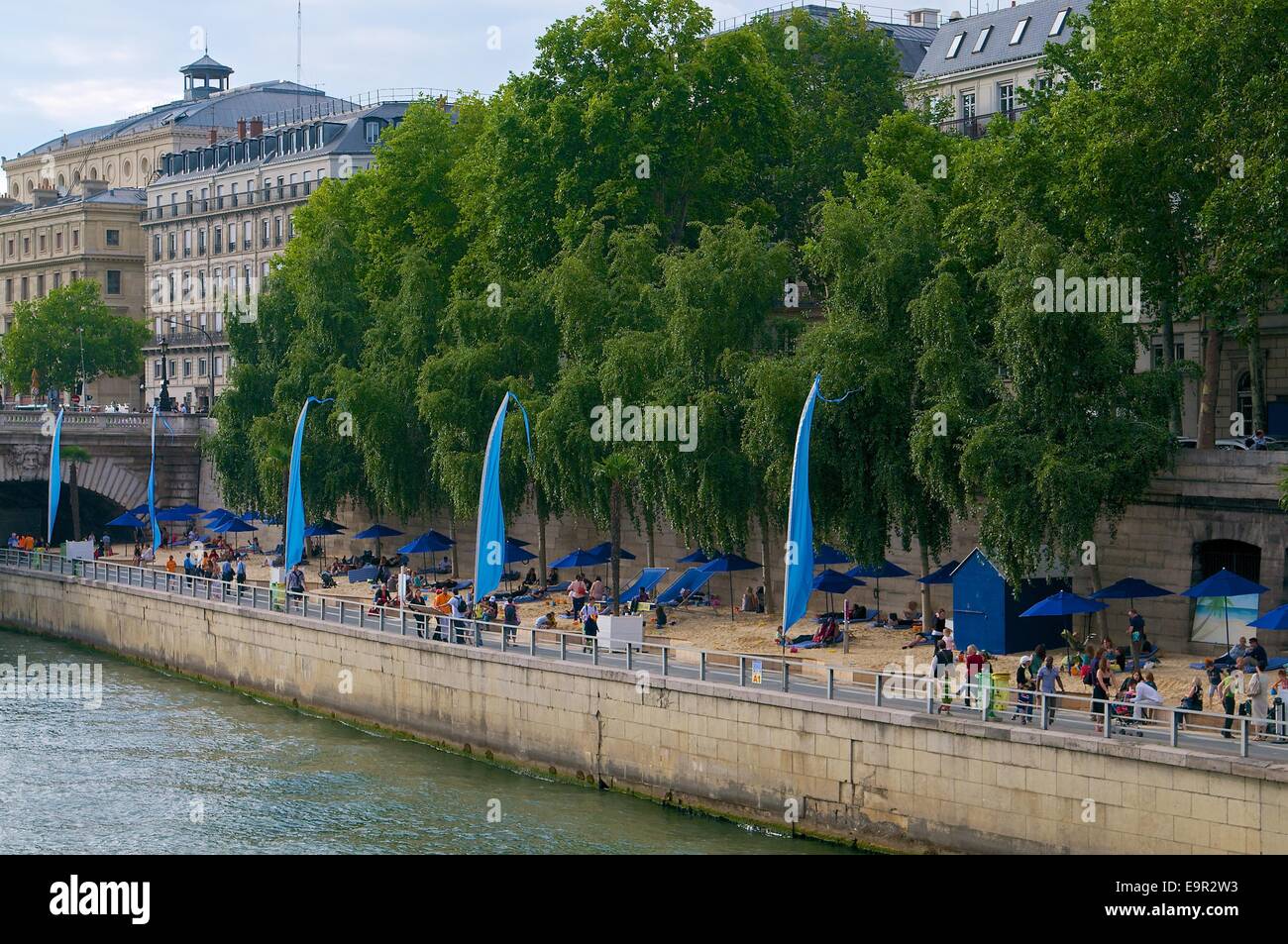 Paris Beach River High Resolution Stock Photography and Images - Alamy