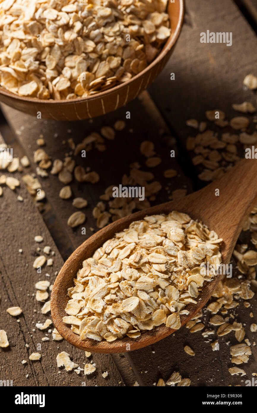 Whole grain oats hi-res stock photography and images - Alamy