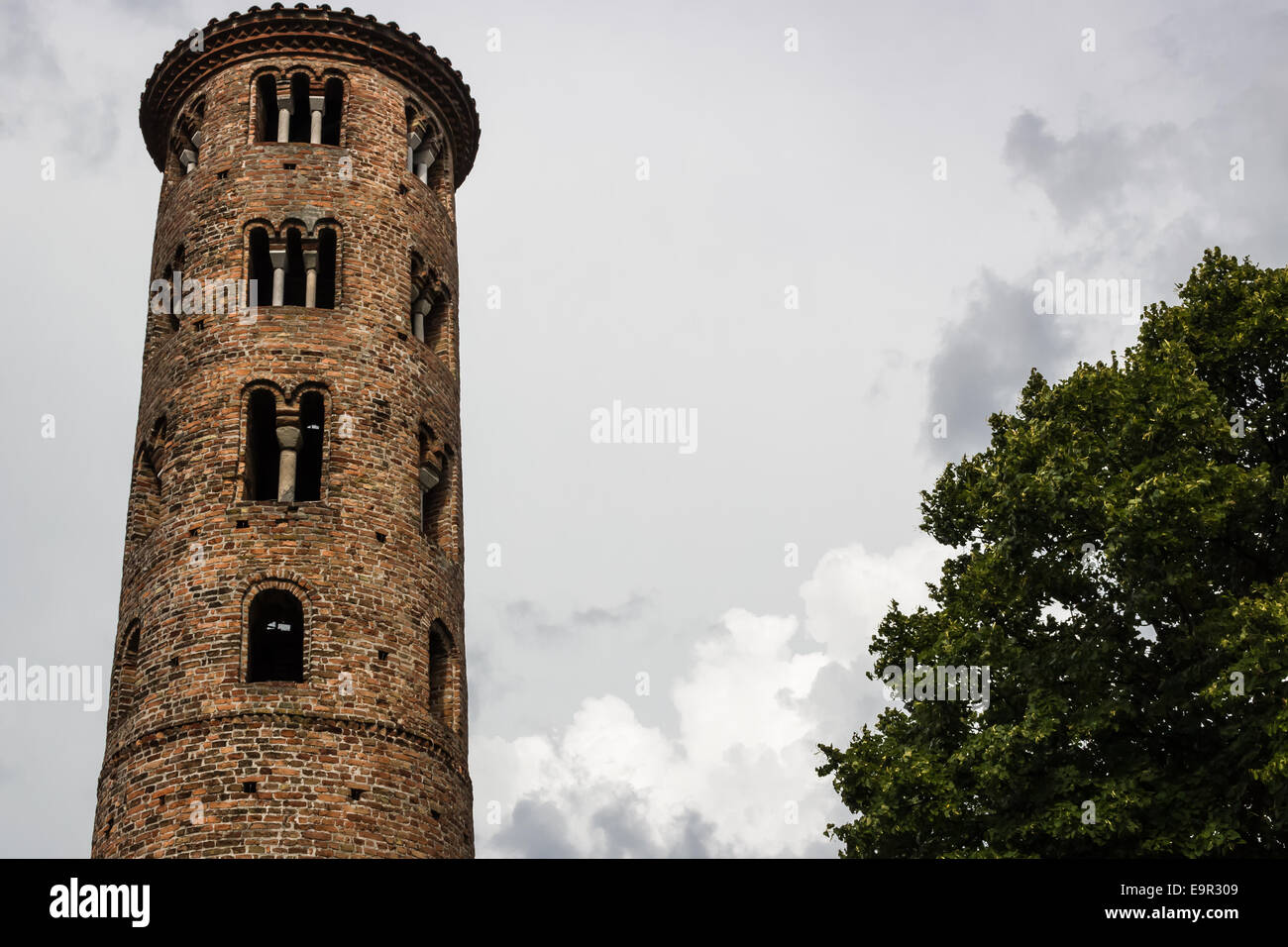 Cylindrical dome hi-res stock photography and images - Alamy