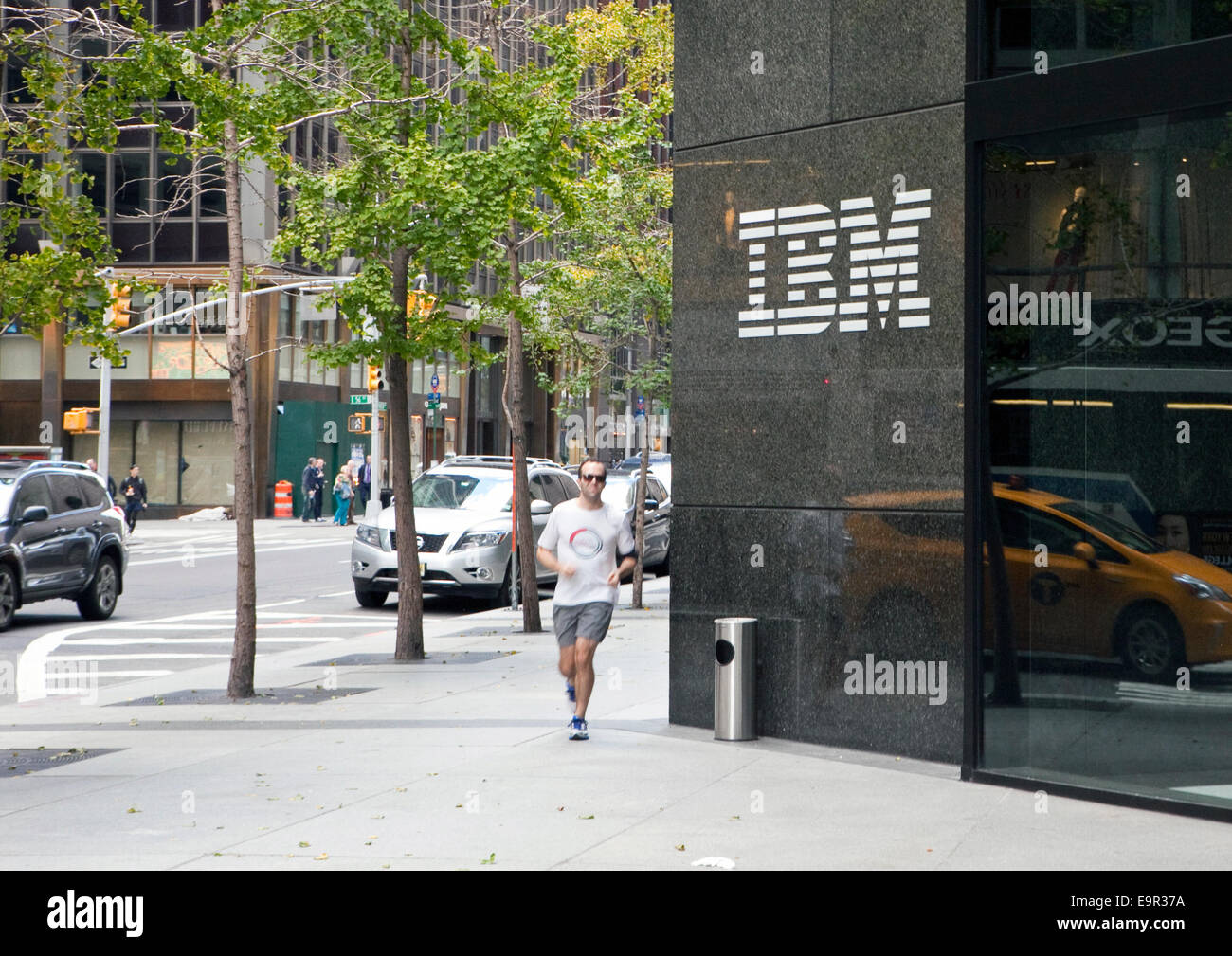 Ibm building new york hi-res stock photography and images - Alamy