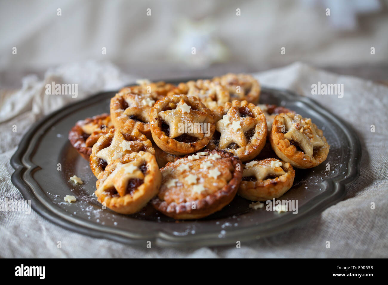 Mincemeat filled pastry hi-res stock photography and images - Alamy