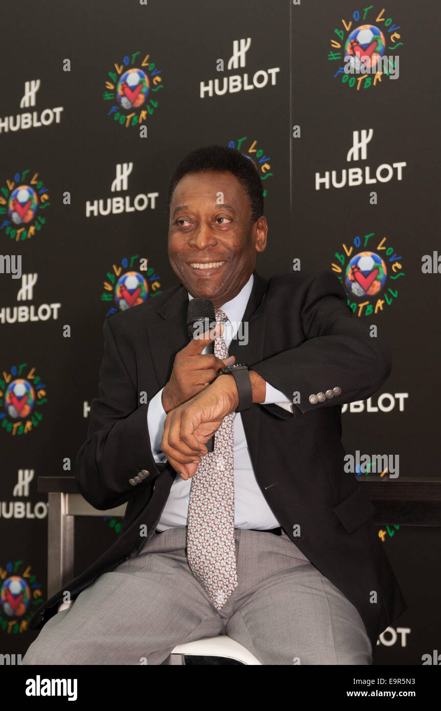 The 'Hublot Loves Football' campaign world tour makes it's American ...
