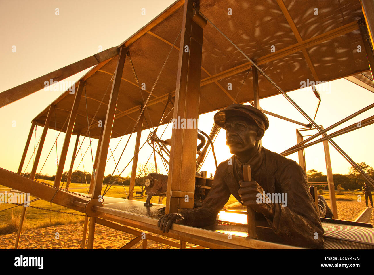 FIRST FLIGHT SCULPTURE (©STEVEN H SMITH 2003) WRIGHT BROTHERS NATIONAL ...