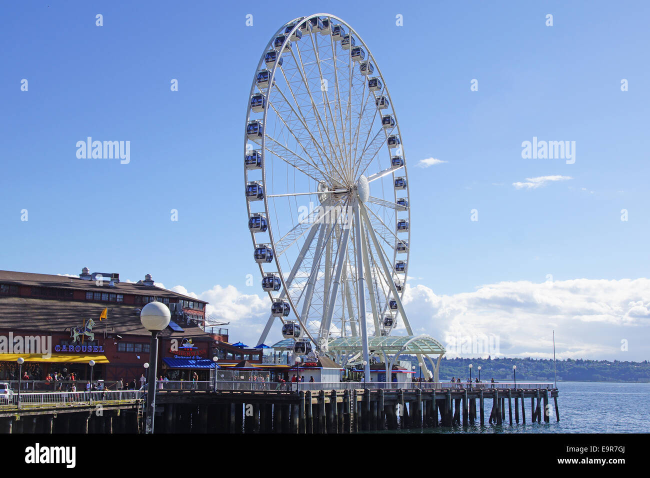 Seattle Ferris Wheel Stock Photo - Alamy