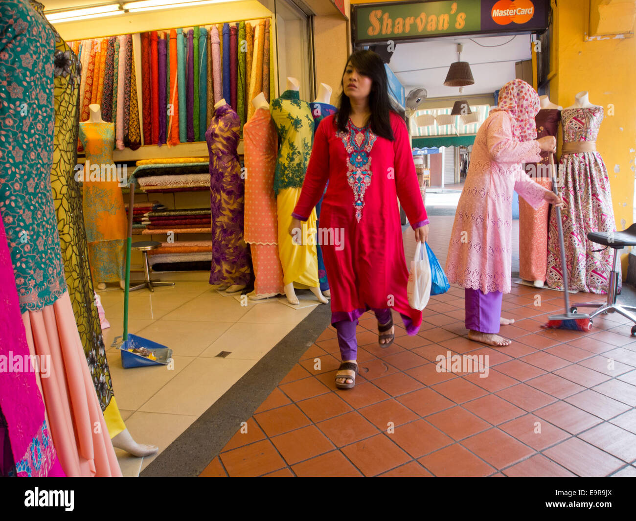 Muslim carpet and fashion and textiles shops in Arab Street,Singapore ...