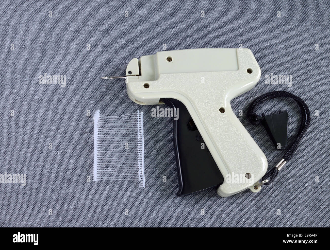 Tagging hi-res stock photography and images - Alamy