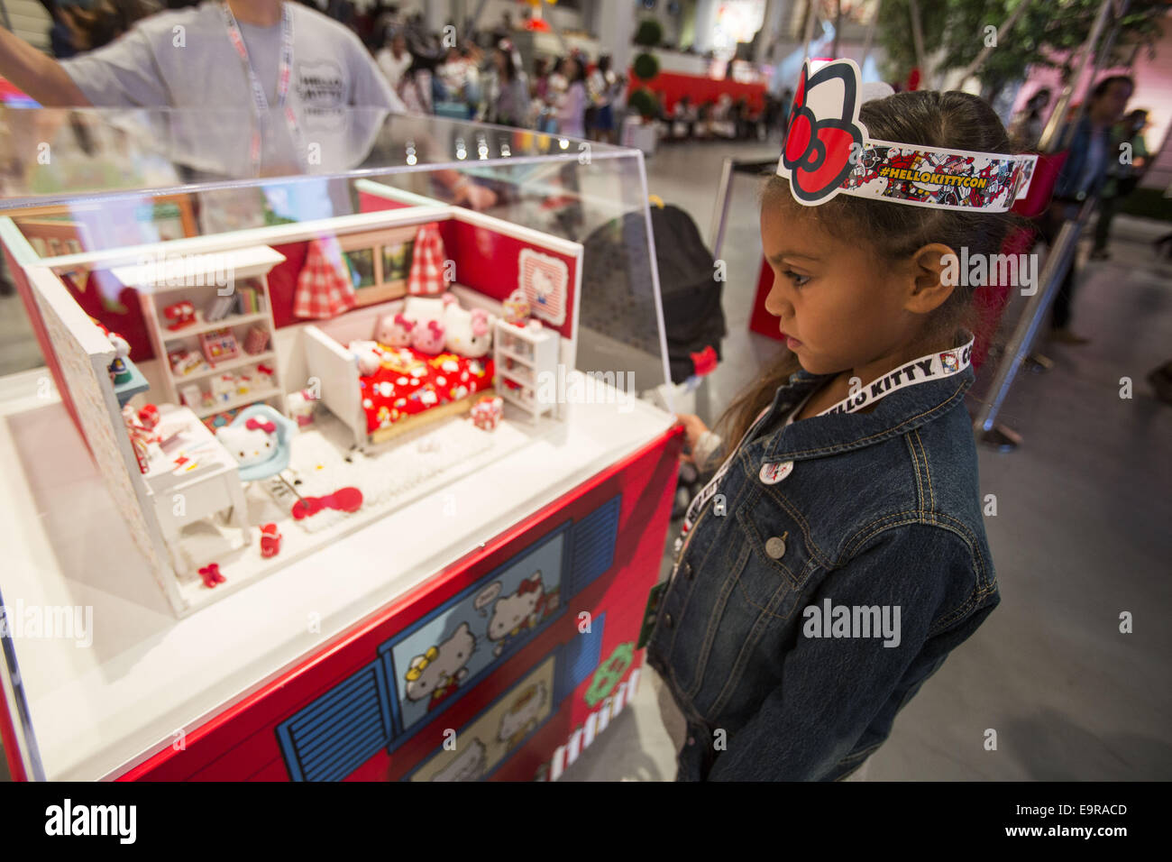 Los Angeles, California, USA. 31st Oct, 2014. The Hello Kitty Con 2014 ...