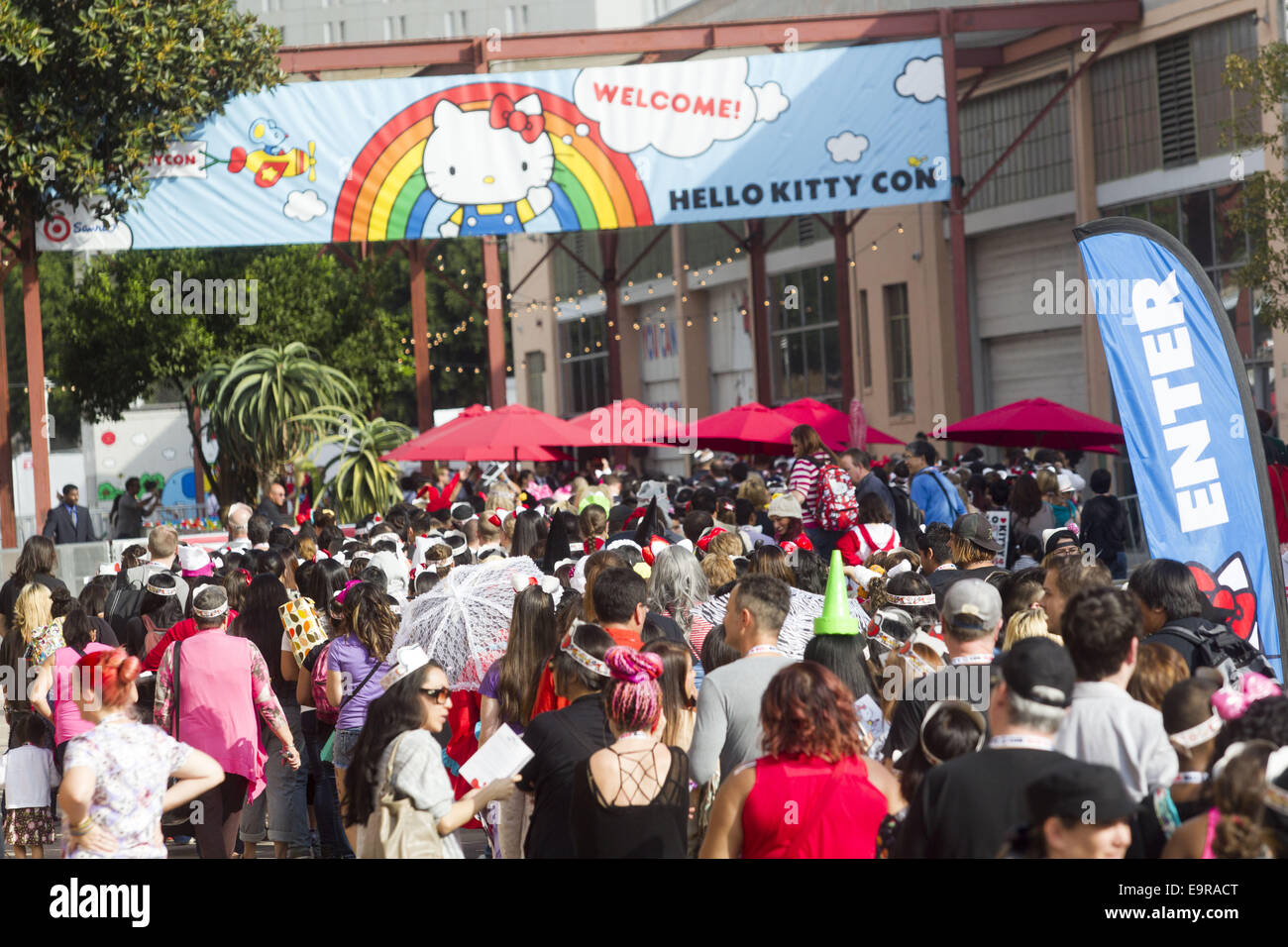 Los Angeles, California, USA. 31st Oct, 2014. The Hello Kitty Con 2014 ...