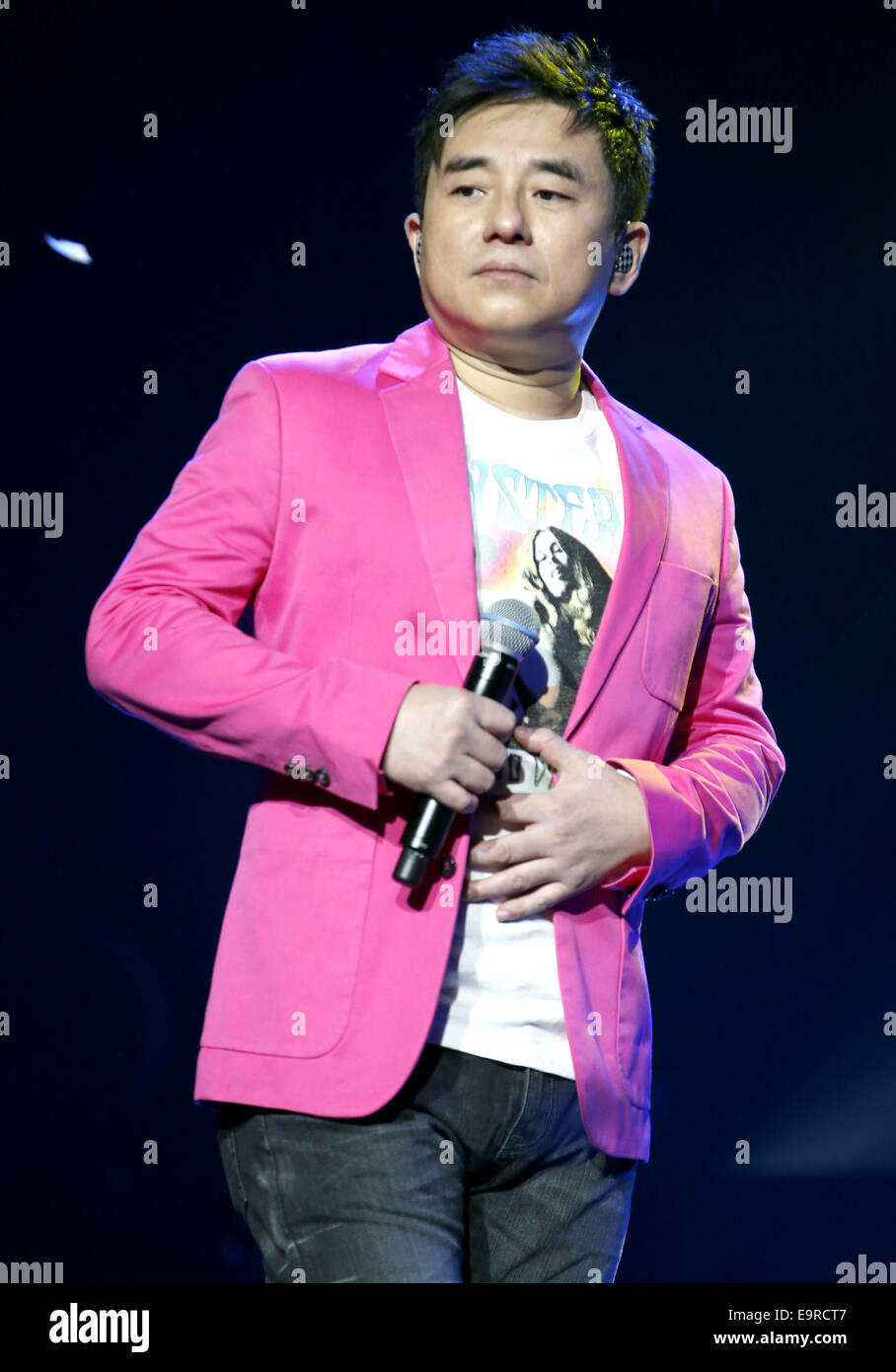 Hong kong pop singer david lui hi-res stock photography and images - Alamy