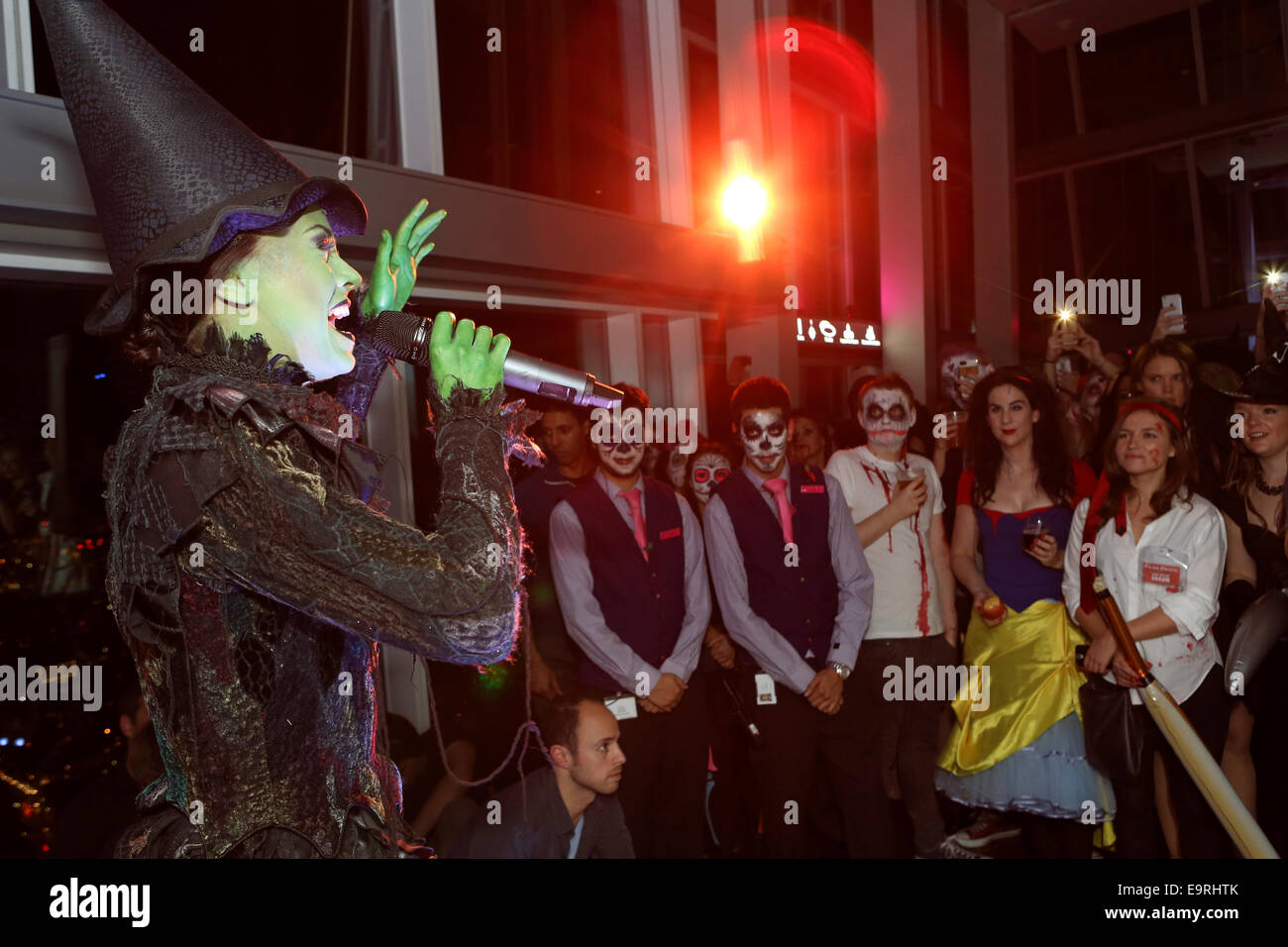 Elphaba hi-res stock photography and images - Alamy