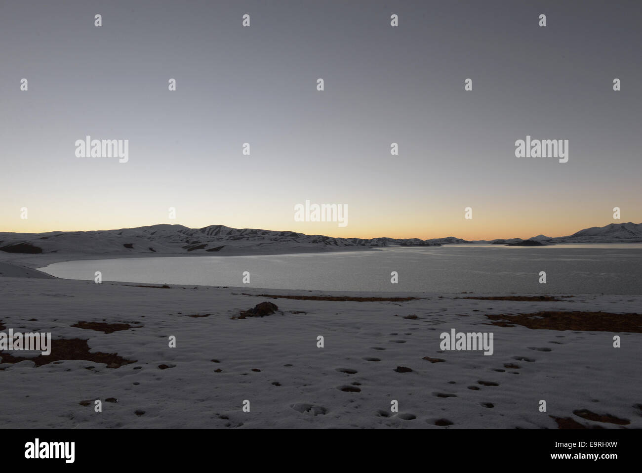 See mapam yumco hi-res stock photography and images - Alamy