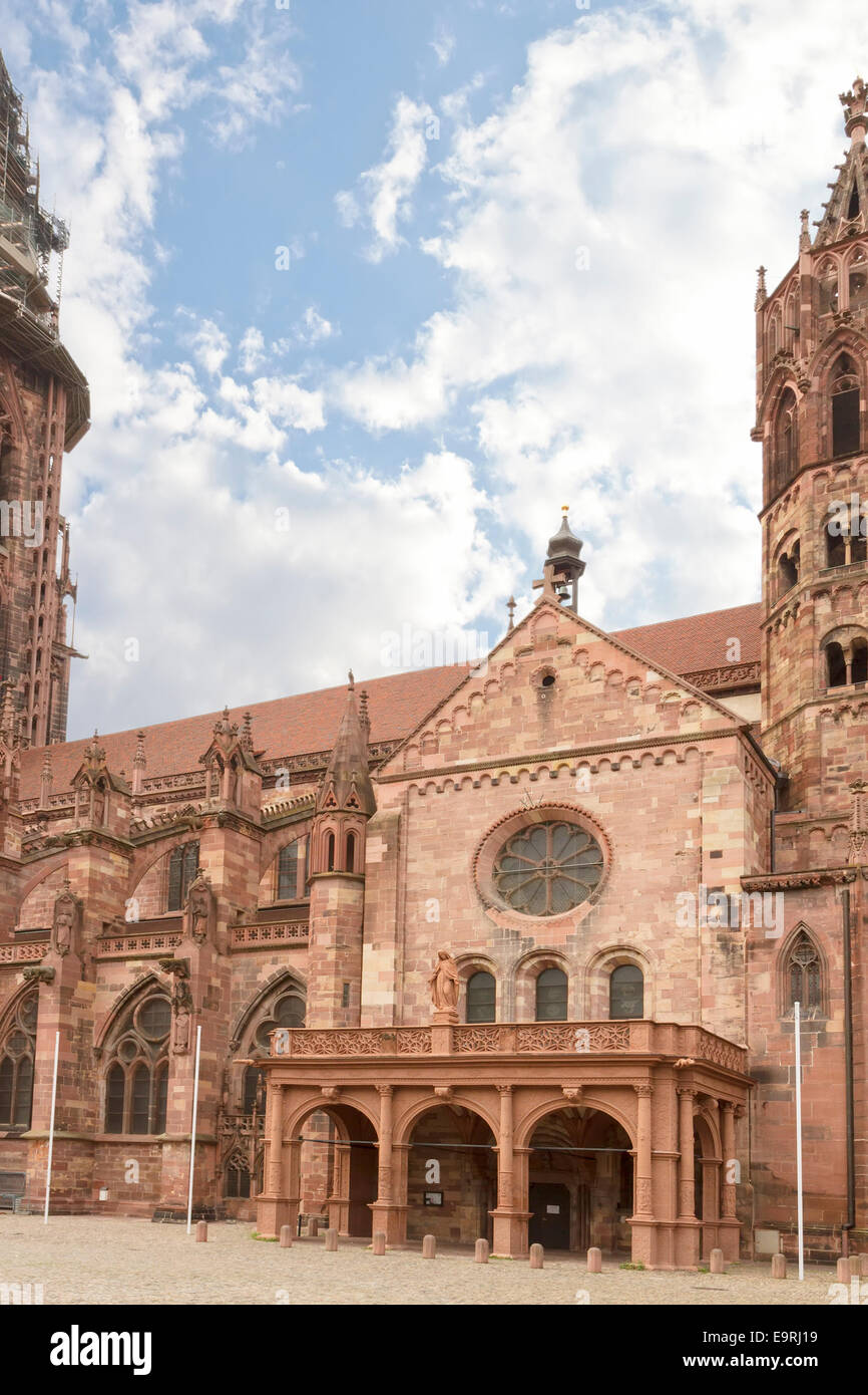 Minster in freiburg hi-res stock photography and images - Alamy