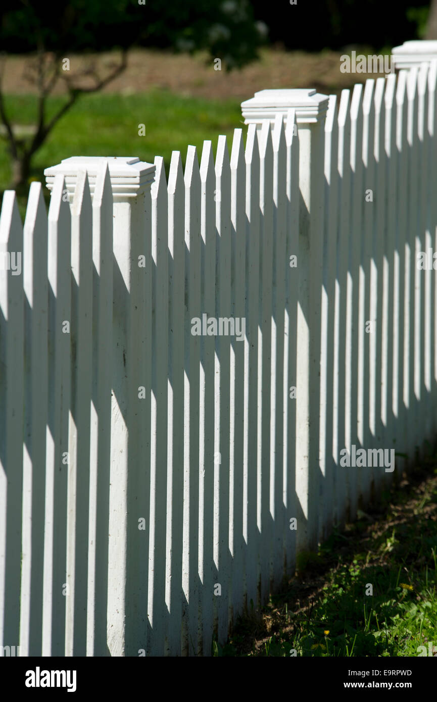 Fence country hi-res stock photography and images - Alamy