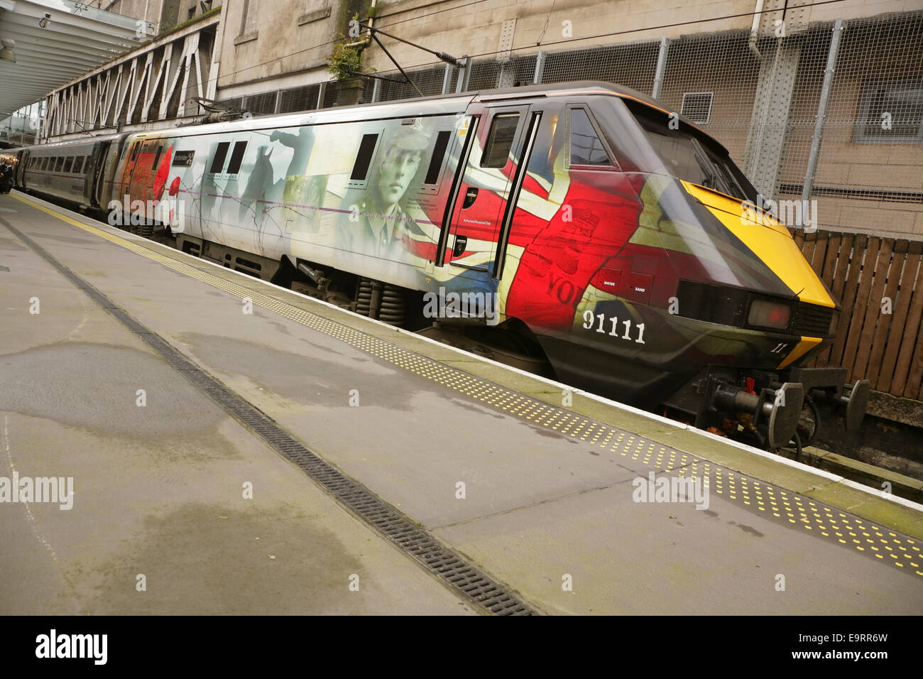 Waverley train route hi-res stock photography and images - Alamy