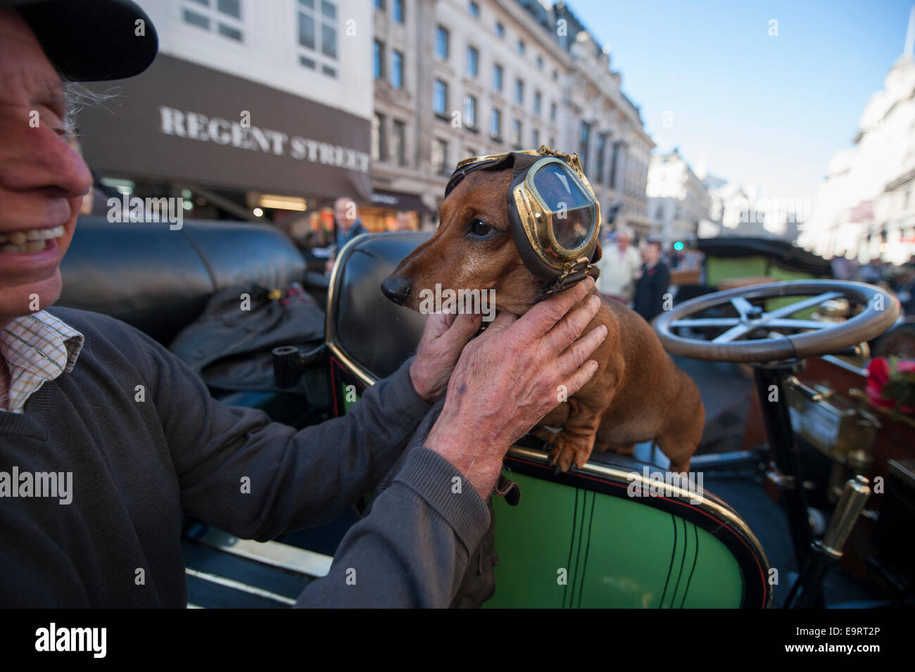 Driving goggles vintage hi-res stock photography and images - Alamy