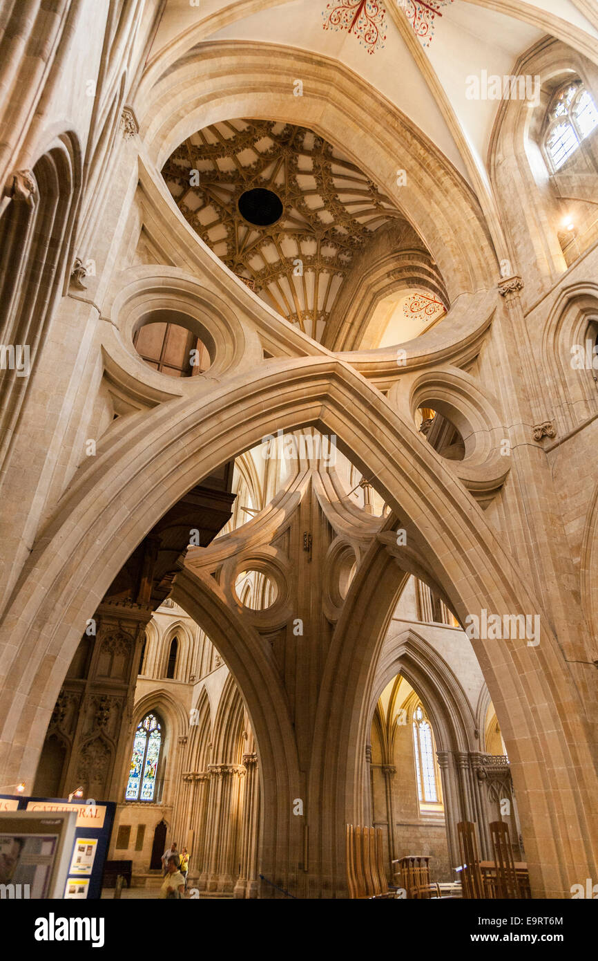 Scissor arch: ‘scissor arches’ were constructed from 1338-48 by master ...