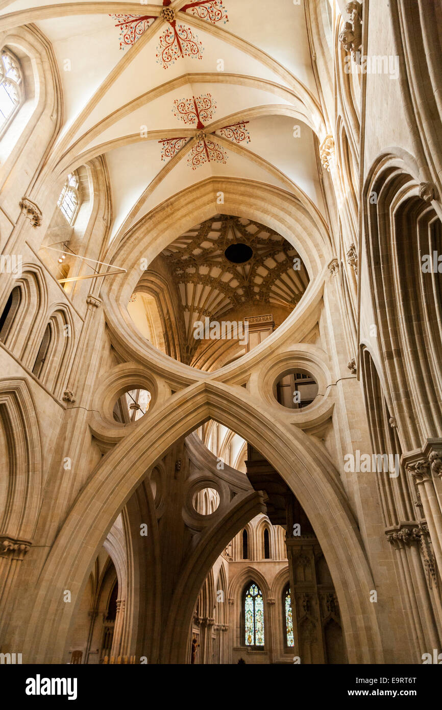 Scissor arch: ‘scissor arches’ were constructed from 1338-48 by master ...