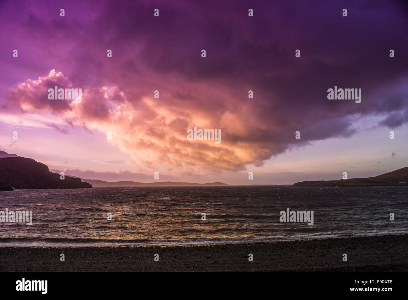 Glimpse of sunset hi-res stock photography and images - Alamy