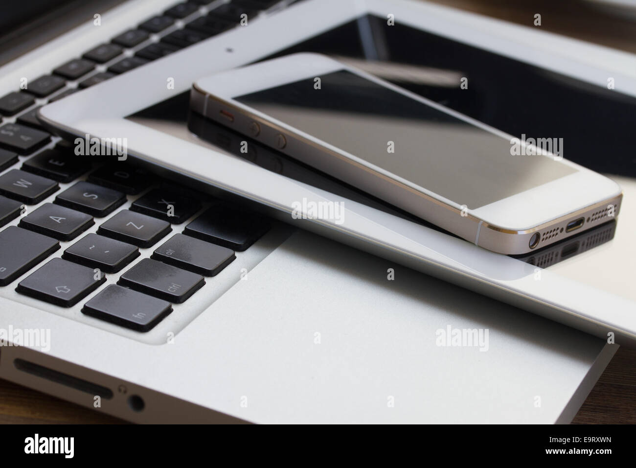 set of modern computer devices Stock Photo - Alamy