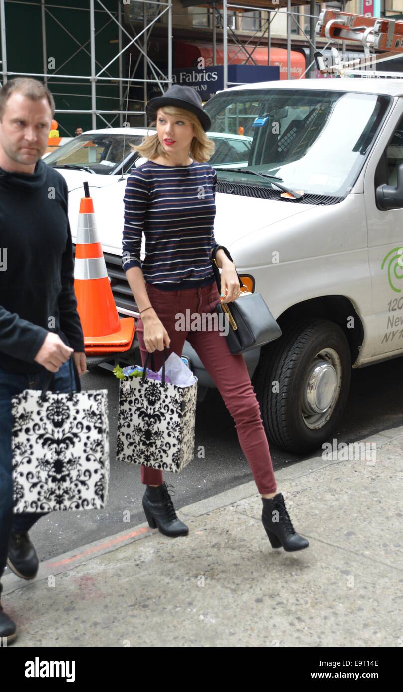 Taylor Swift running errands in New York City Featuring: Taylor Swift ...