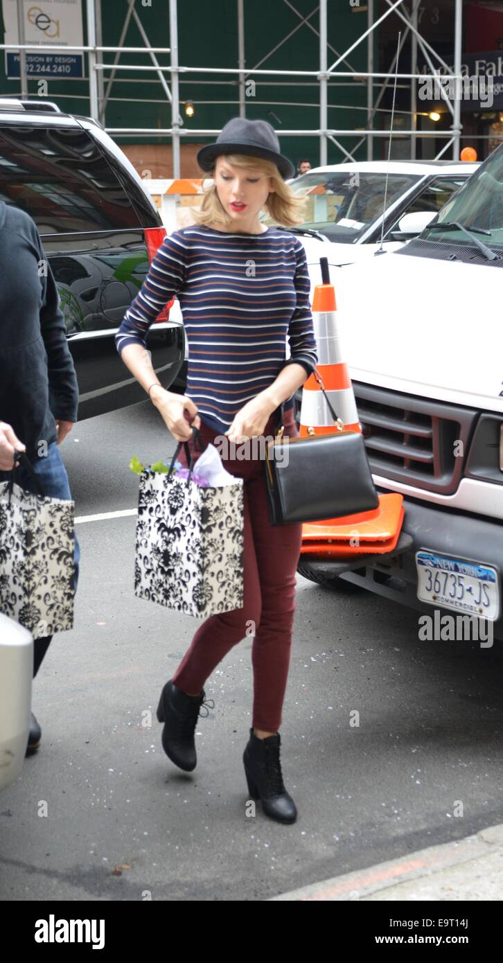 Taylor Swift running errands in New York City Featuring: Taylor Swift ...