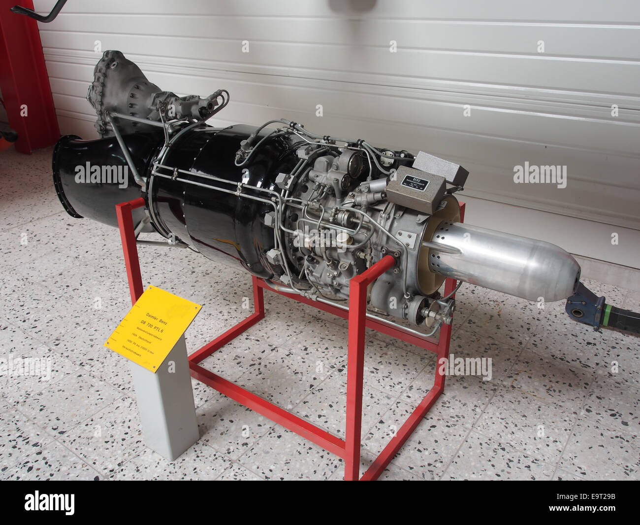 The Daimler Benz DB 720 PTL 6 (1956) is a historical military vehicle ...