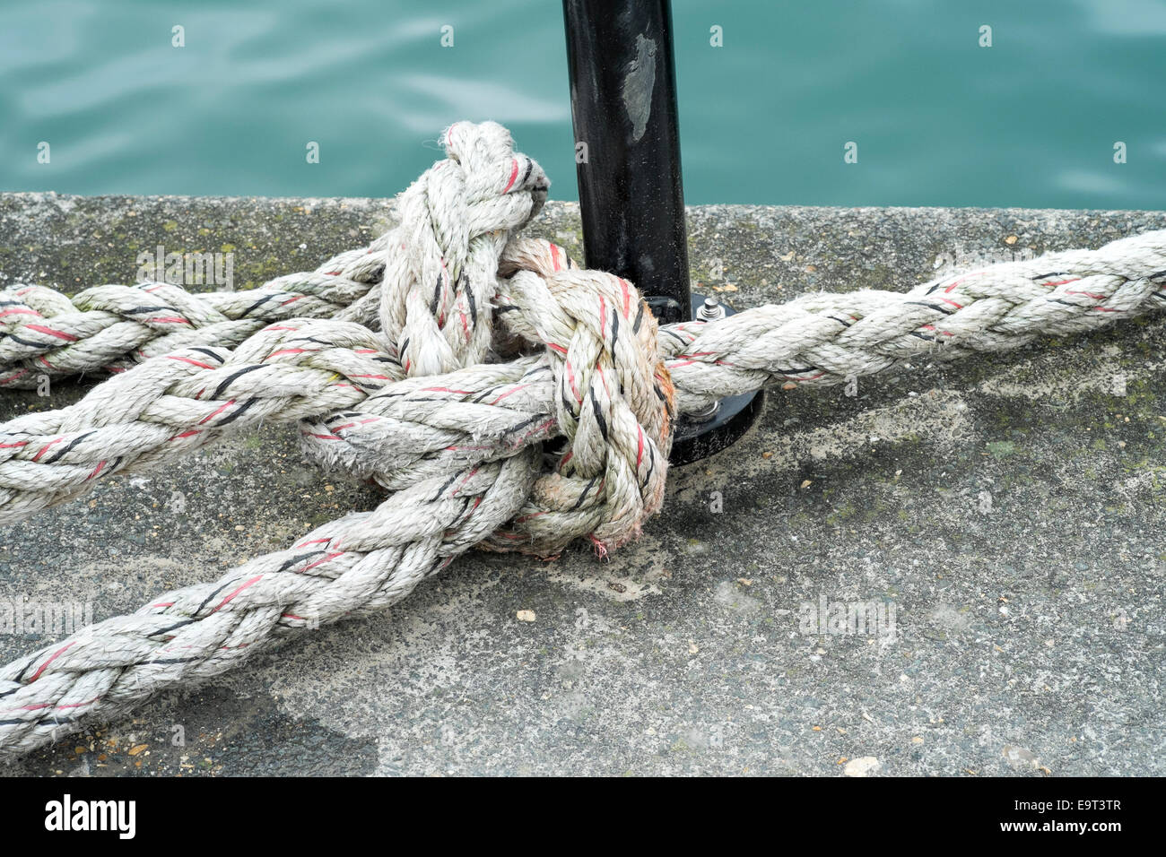 Knotted rope hi-res stock photography and images - Alamy
