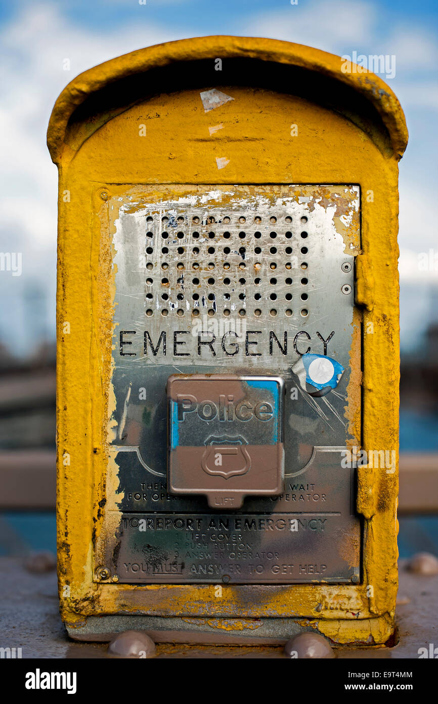 Yellow emergency phone hi-res stock photography and images - Alamy