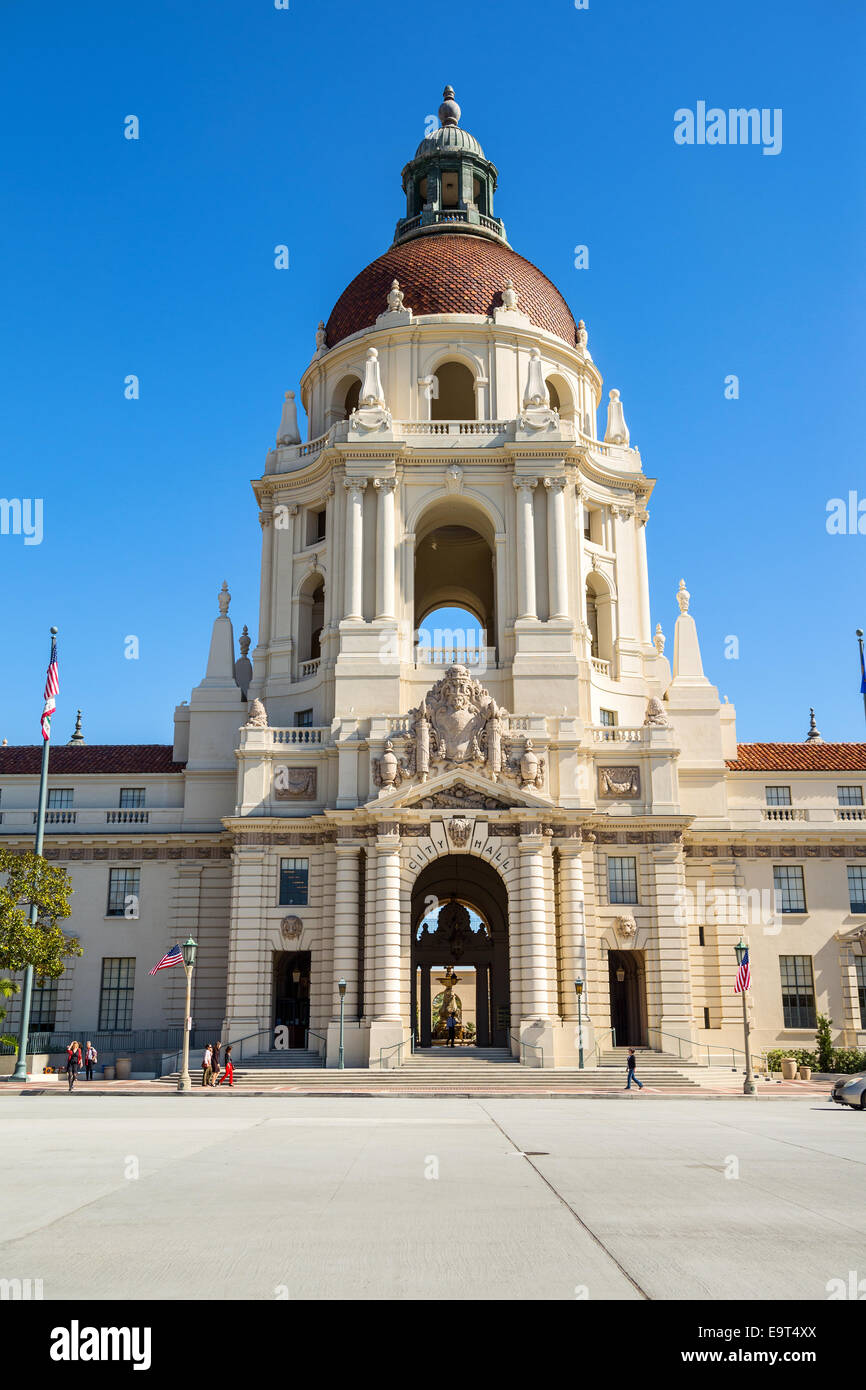 The beautiful Pasadena City Hall Stock Photo - Alamy
