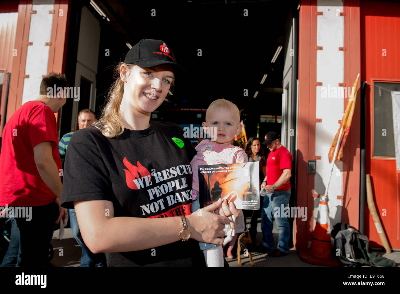 Fire fighters in england hi-res stock photography and images - Alamy