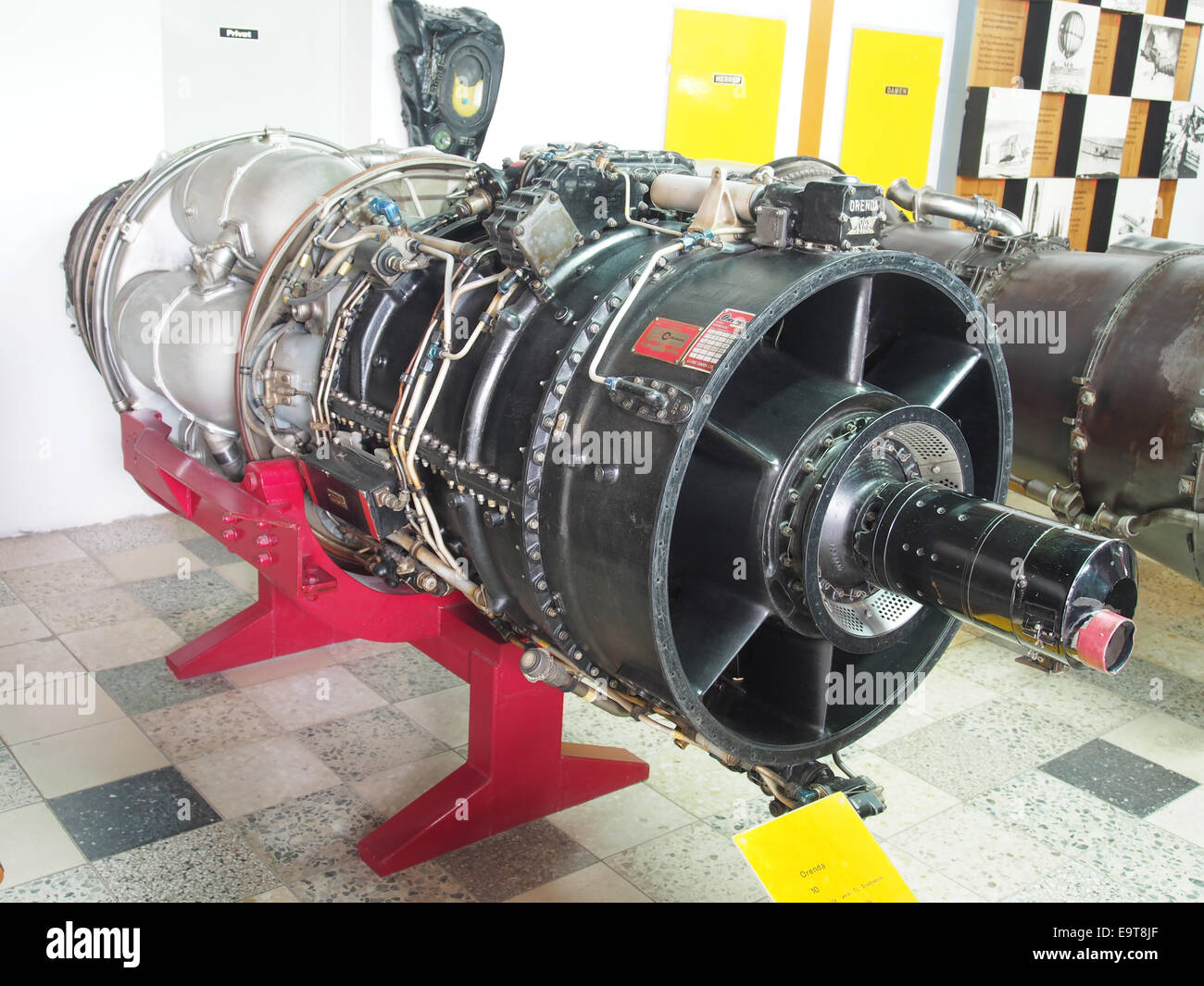 The Orenda 10 engine (1950), used in the North American F-86 Sabre ...