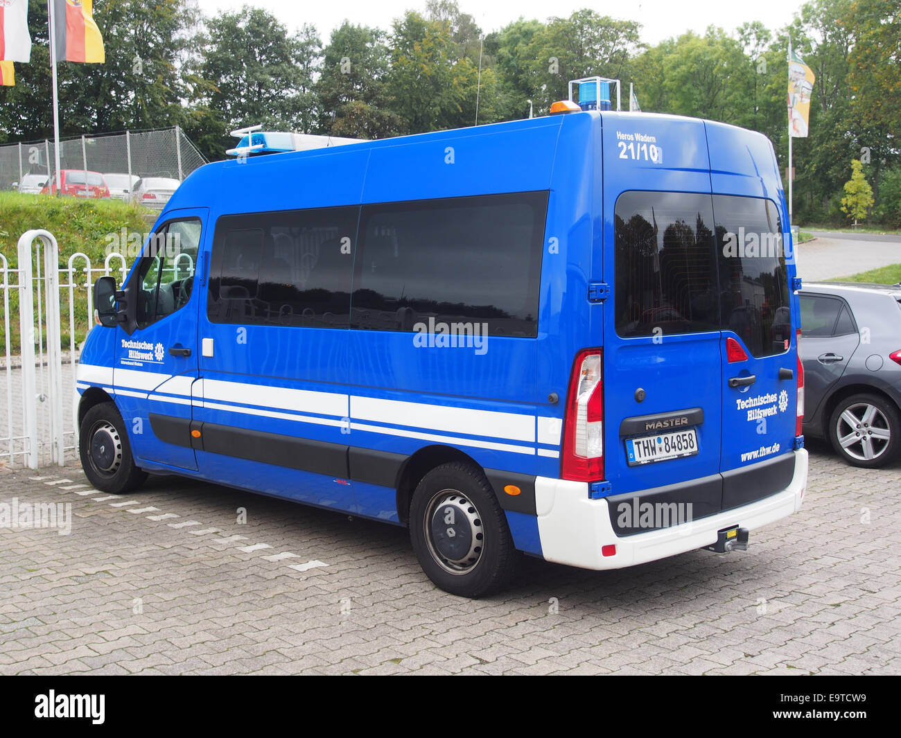 The THW Hermeskeil Ford T350 Master is a rescue vehicle used by the ...