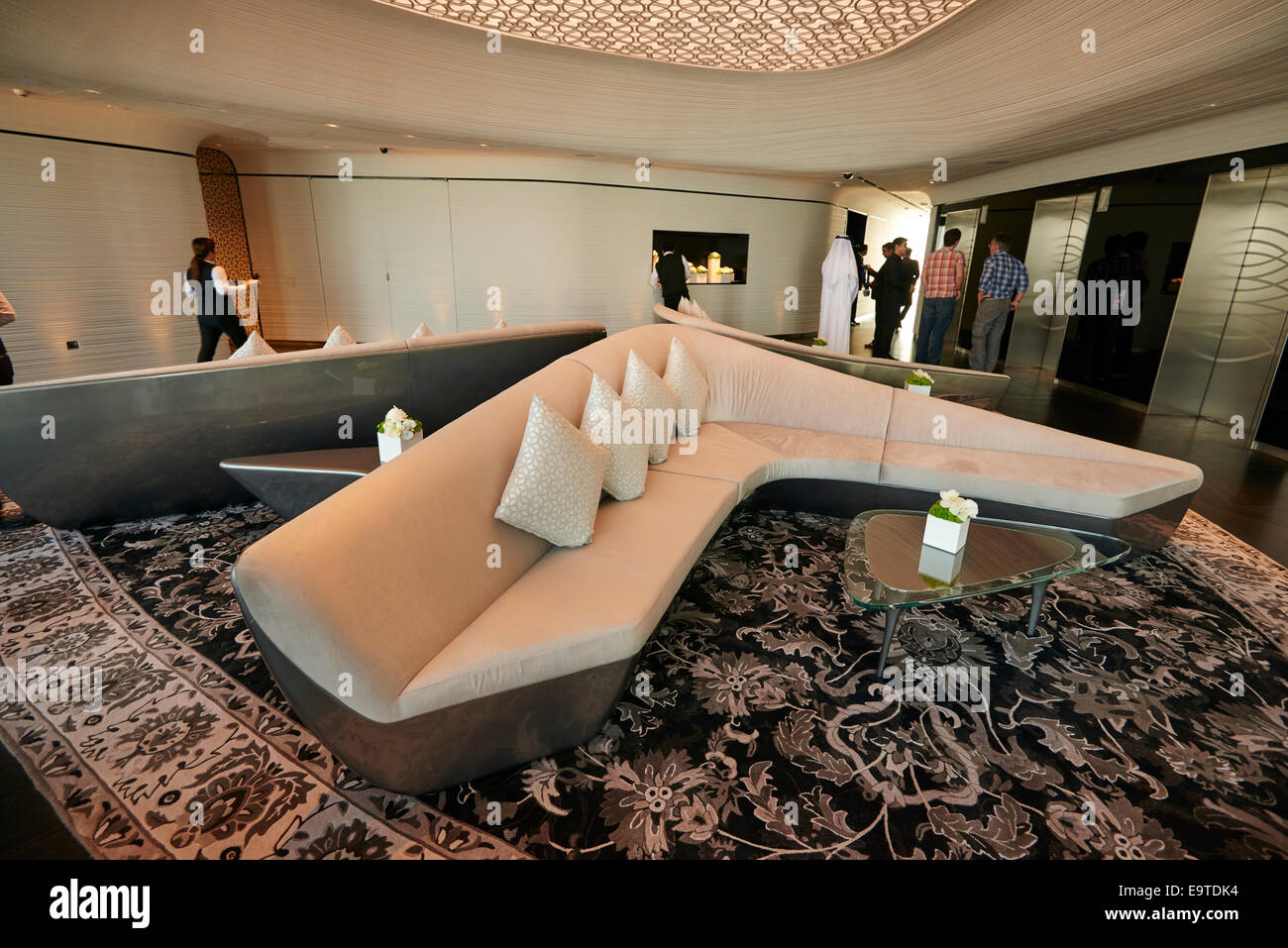 The Lounge Of The World's Highest Observation Deck At 555 Meters High ...