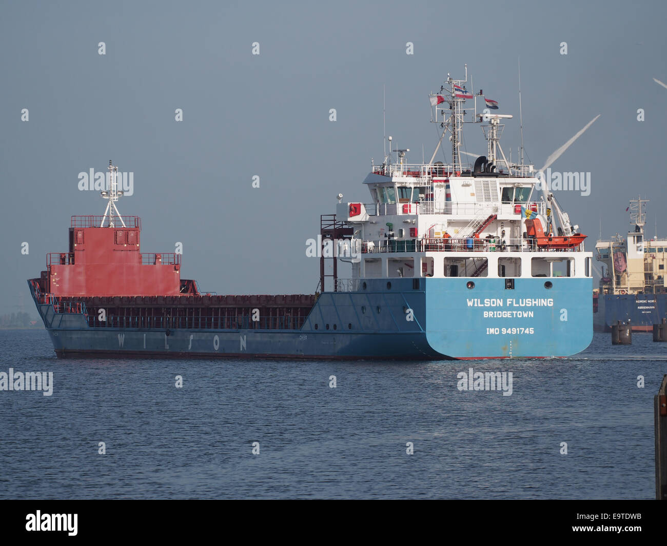 The port of flushing hi-res stock photography and images - Alamy