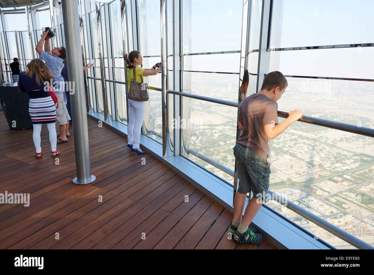 Outside observation deck hi-res stock photography and images - Alamy