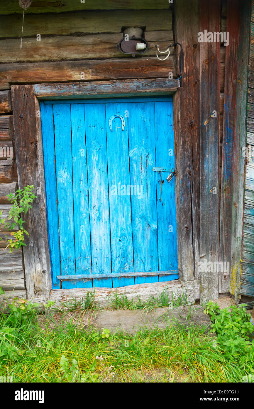 Front opening doors hi-res stock photography and images - Alamy