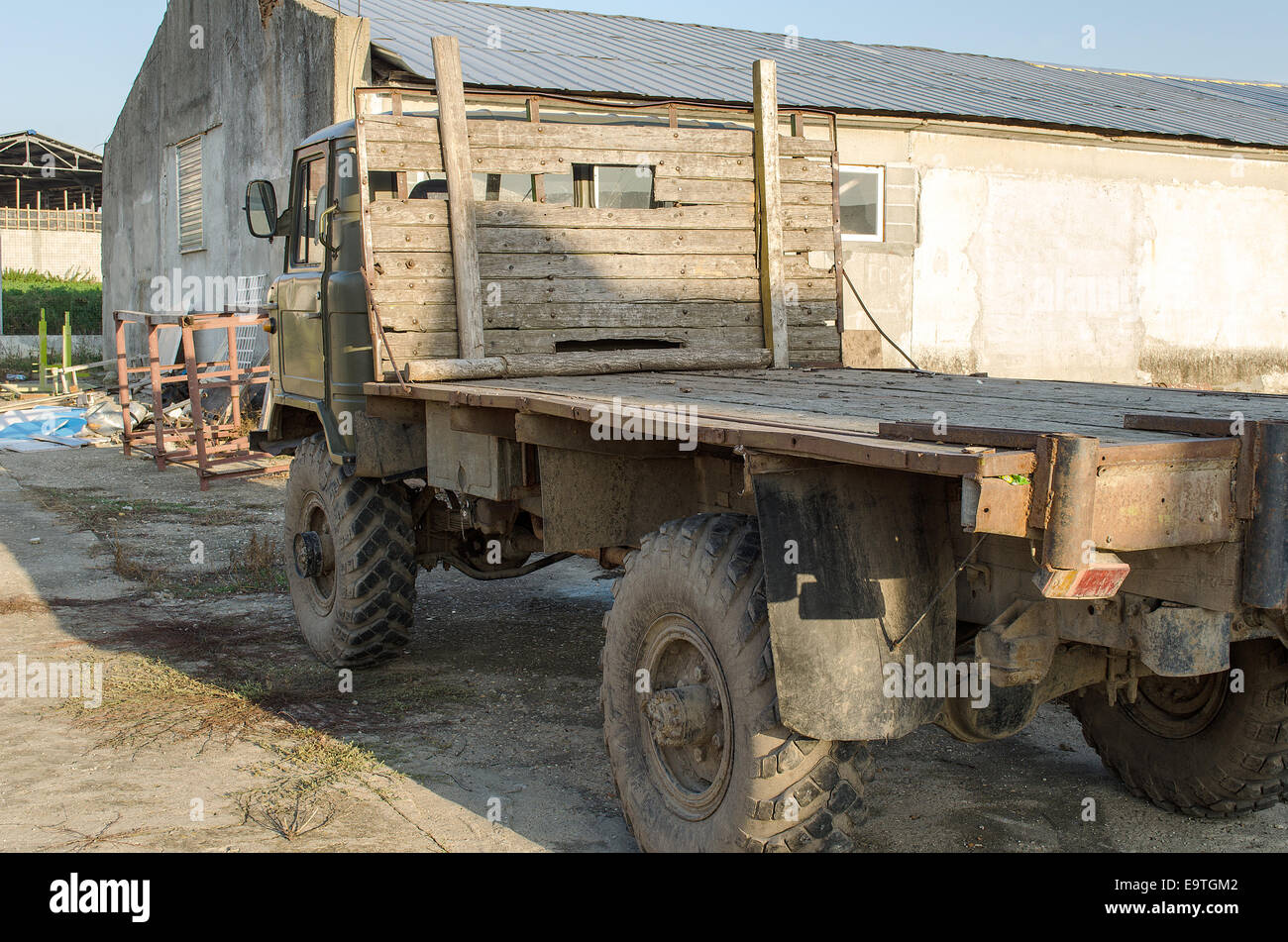 Rusty lorry detail hi-res stock photography and images - Alamy
