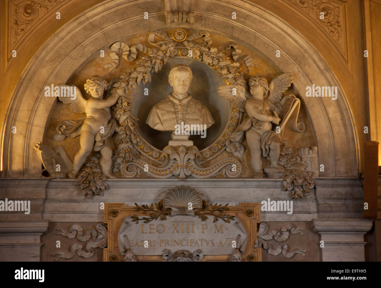 historical statue in Italy Stock Photo - Alamy