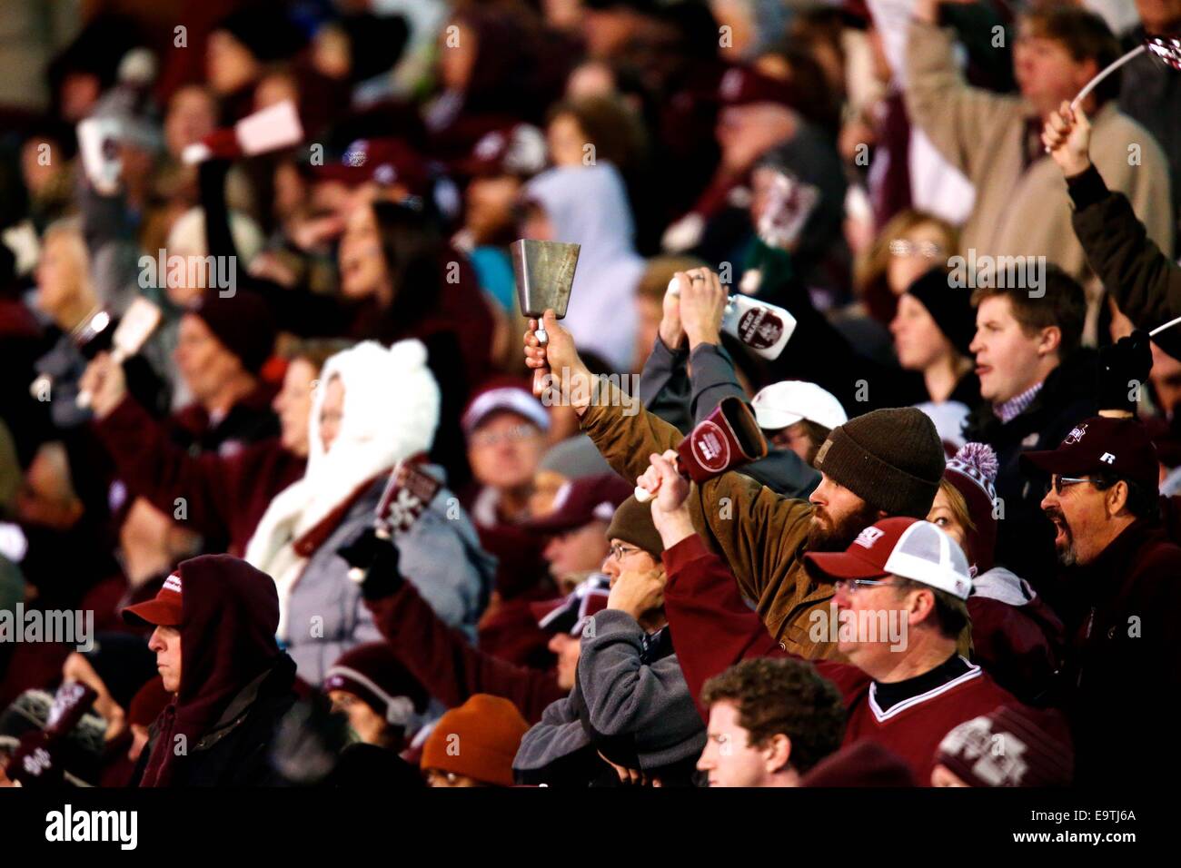 Arkansas razorbacks fans hi-res stock photography and images - Alamy